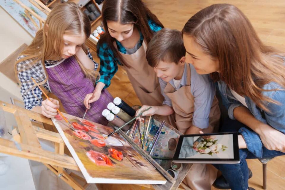 How to Teach Kids to Draw: An Easy Step-by-Step Guide